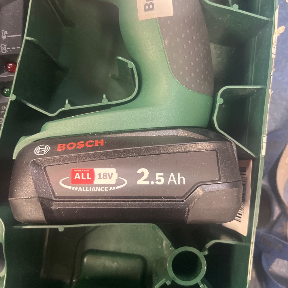 Pre-owned Bosch Bosch advanced impact 18 drill - Own4Less